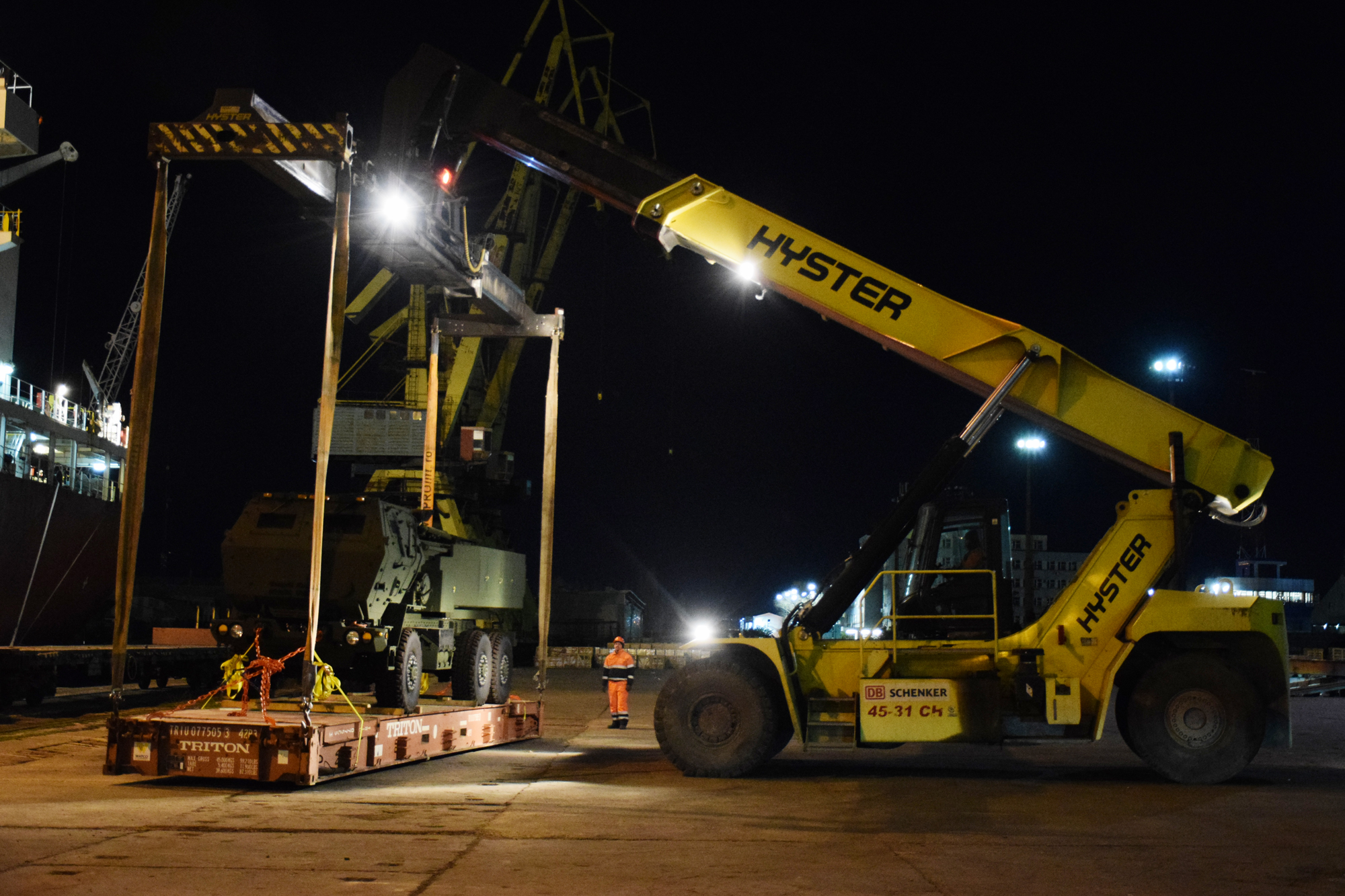 First HIMARS system elements arrived in Romania | Tactica Magazine